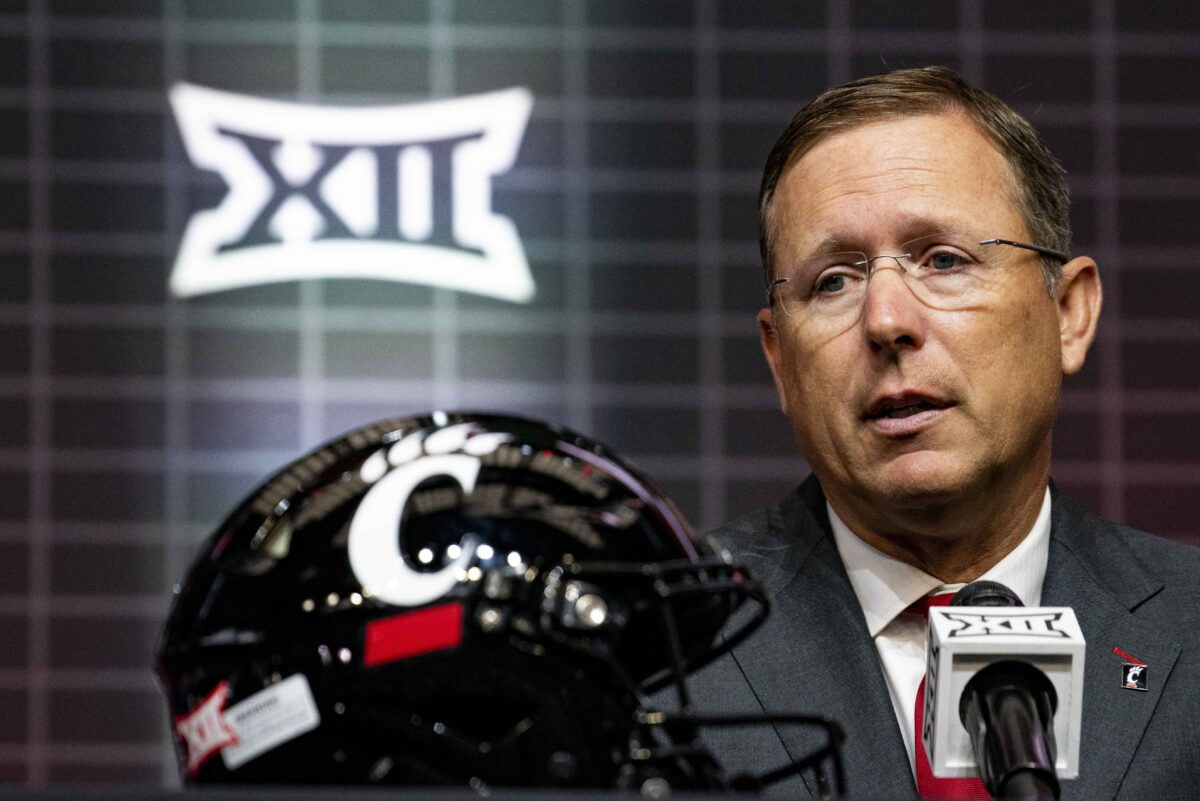 Booth Breakdown: A far-out look at the Cincinnati Bearcats - KU Sports